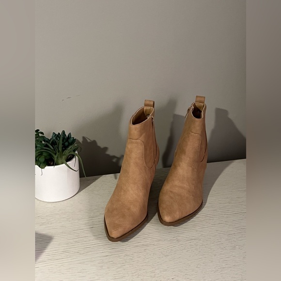 Pink Lily | Shoes | New Western Light Brown Ankle Boots | Poshmark
